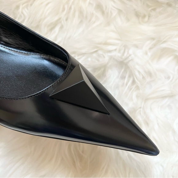 Scanlan Theodore | Shoes | New Scanlan Theodore Triangle Trim Slingback ...